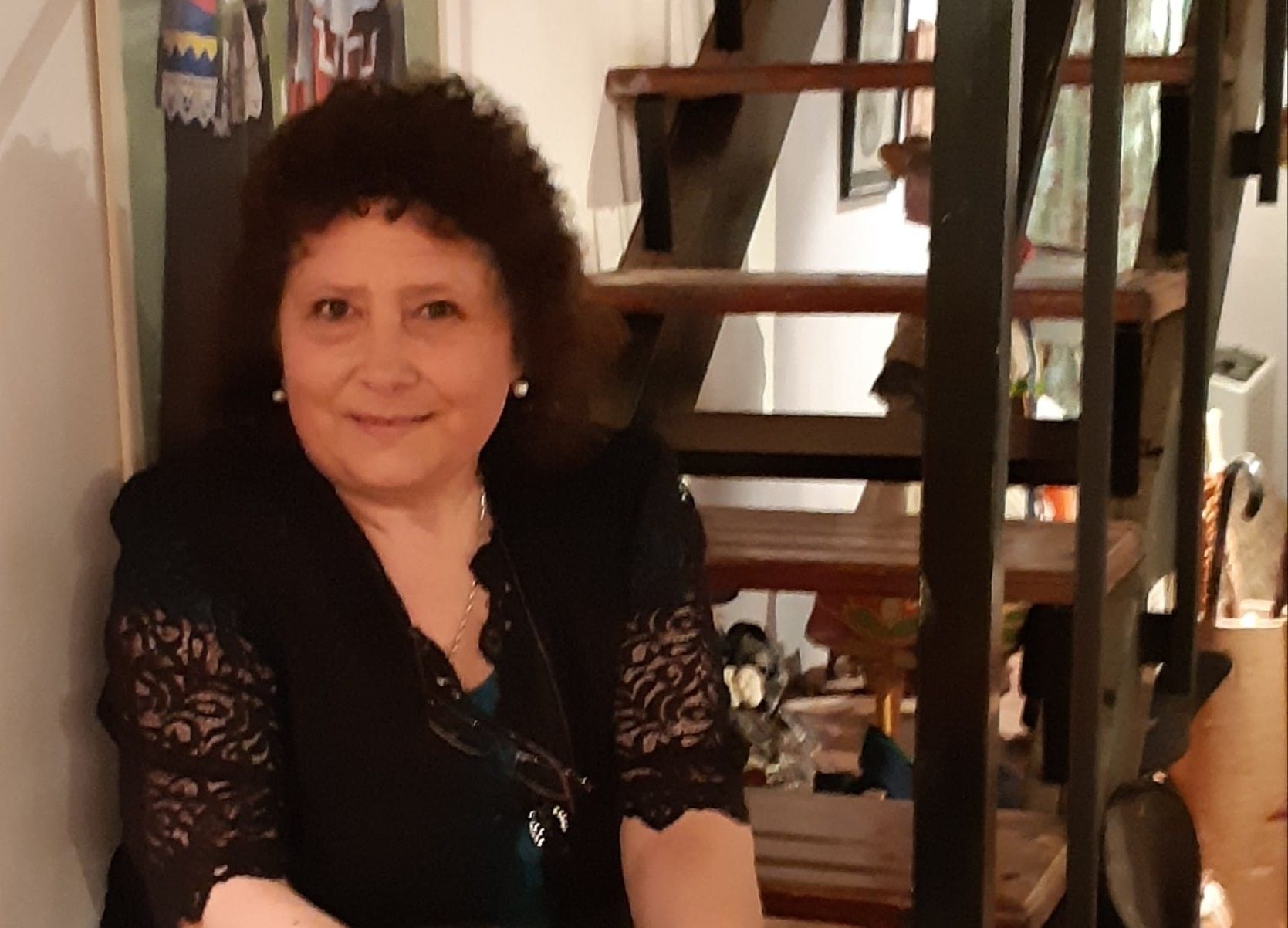 La tornquistense Laura Gamero presenta su libro "Mujeres abriendo ...