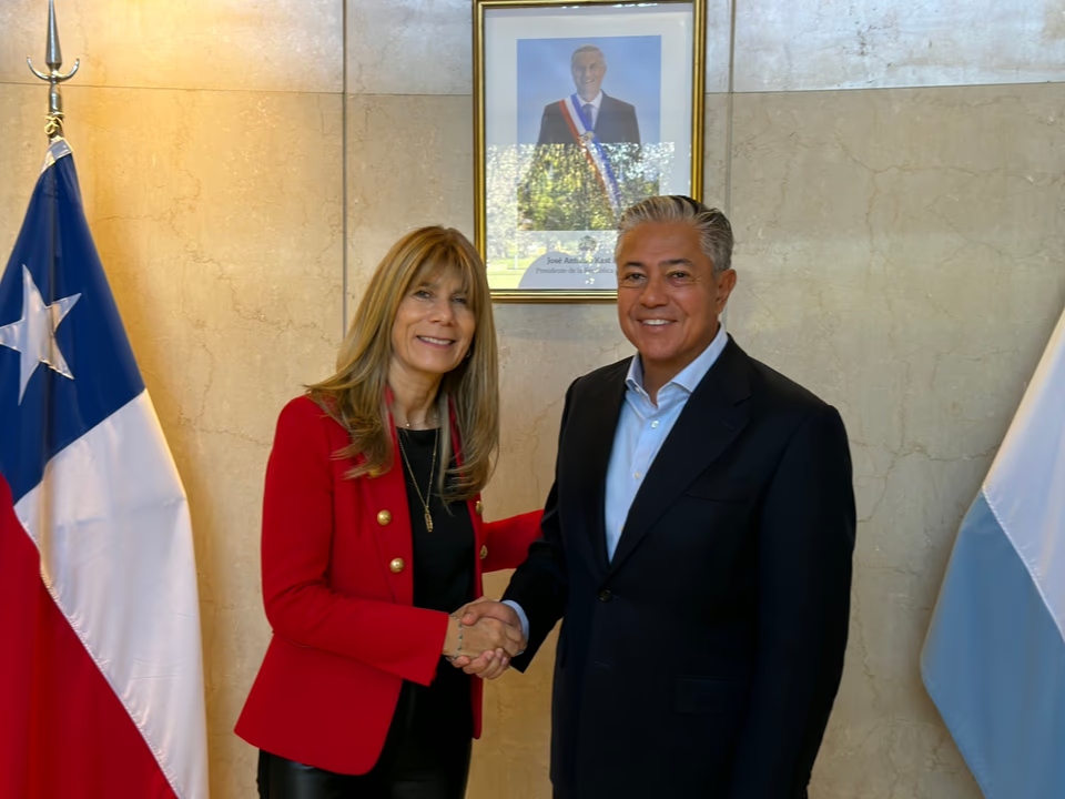 Neuquén busca avanzar en una integración energética con Chile