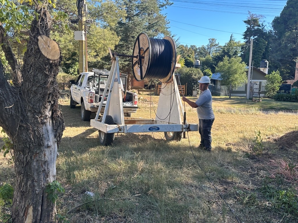 La CELT. comenzó con la instalación de la primera línea troncal de ...